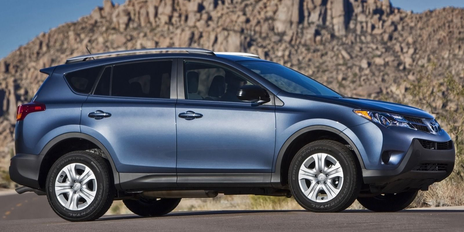 Listos los enganches para el Toyota Rav 4